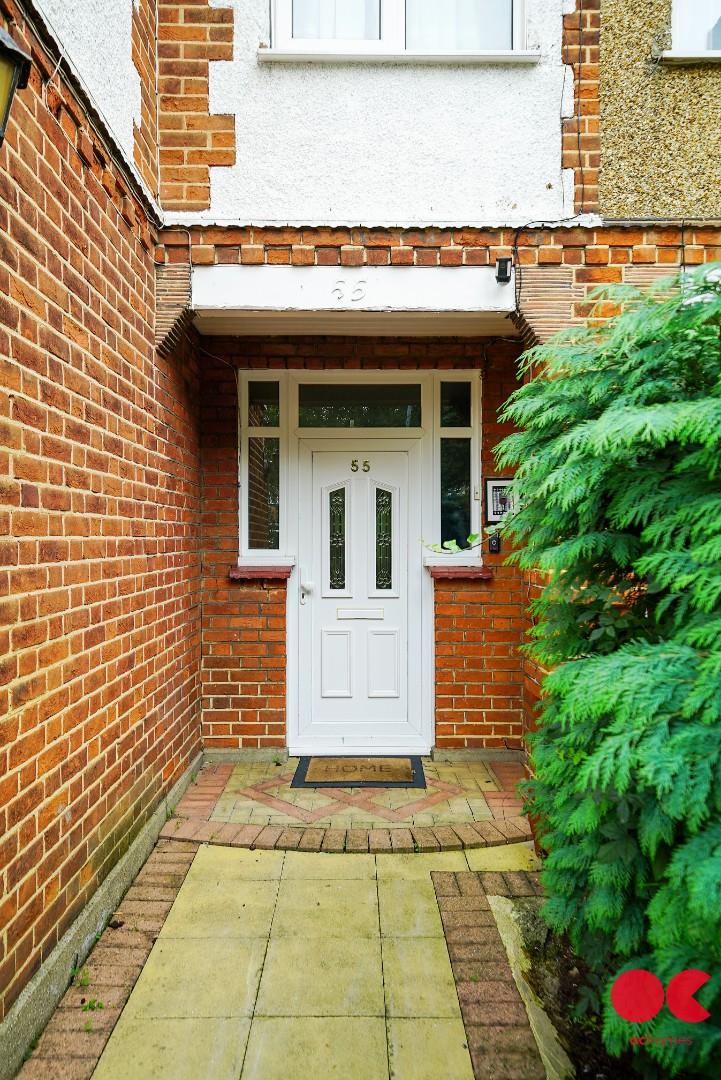 3 Bed End Of Terrace House For Sale In Spearpoint Gardens Ilford Ig2