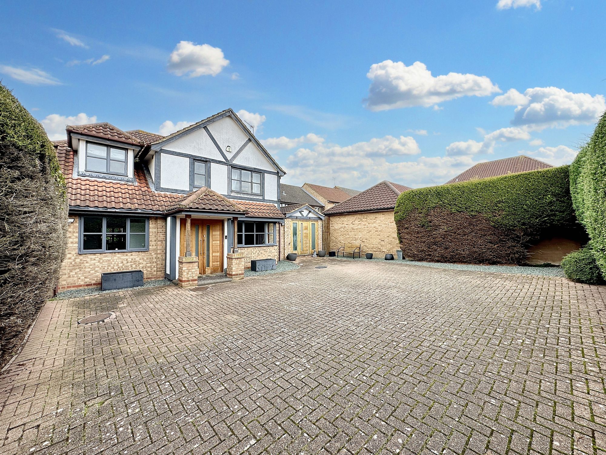 Property for sale in Noak Bridge, Billericay & Basildon | Tyler Estates