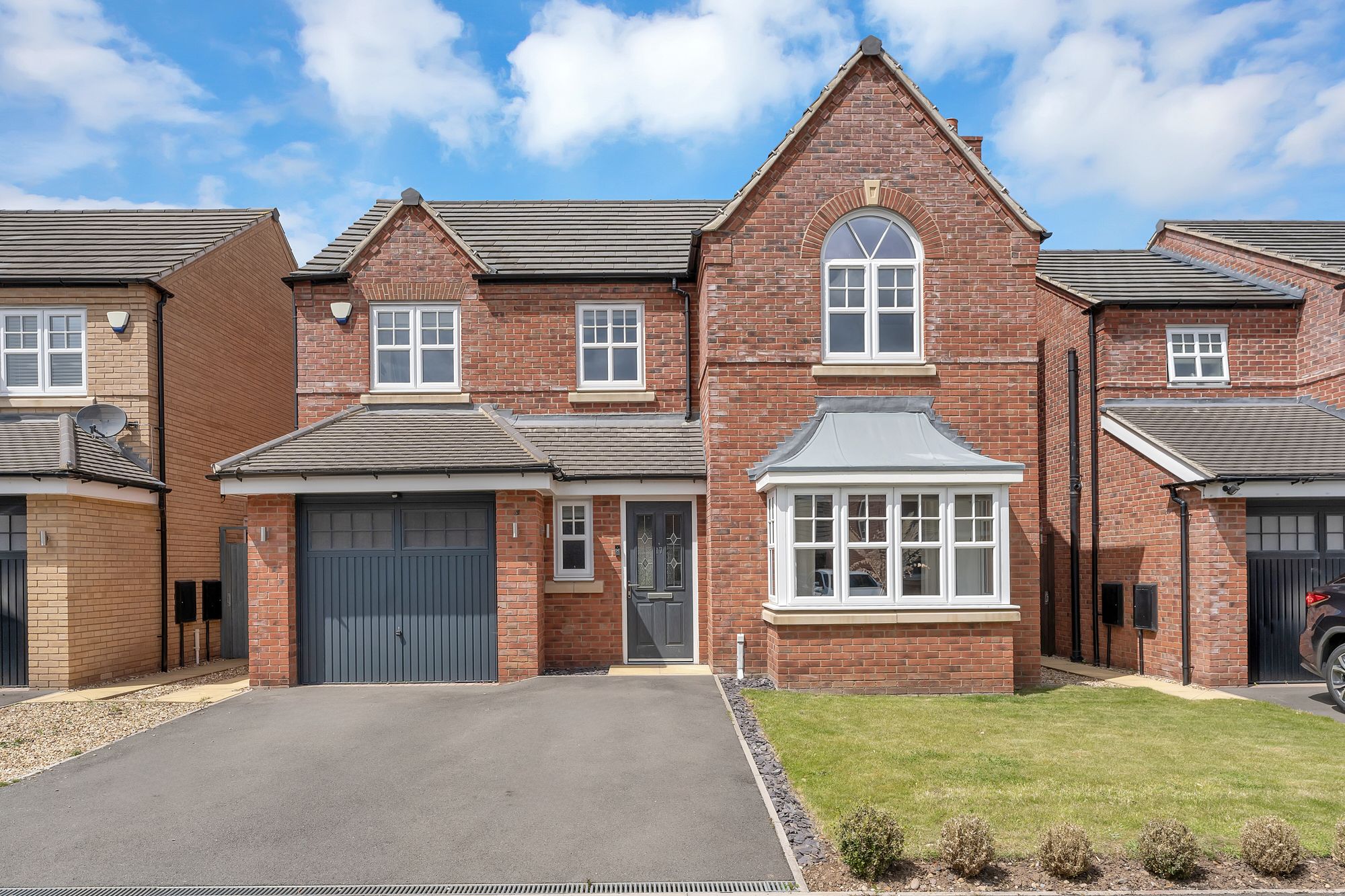 4 Bed Detached House For Sale In Wisteria Way Loughborough Le11 Ref