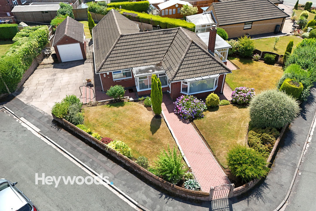 3 bed detached bungalow for sale in Kingsley Close, Talke Pits, Stoke ...