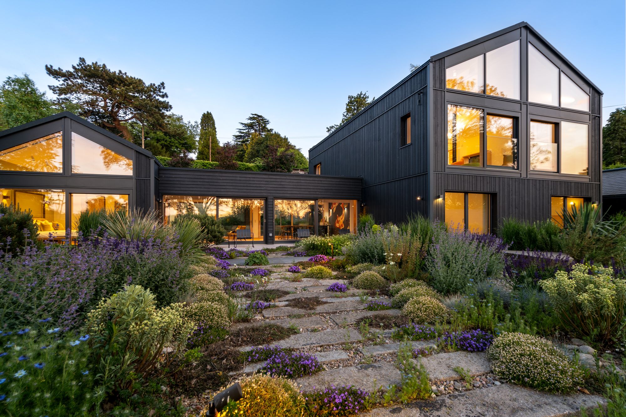 4 bed detached house for sale in Camp Road, Woldingham, CR3 (ref ...