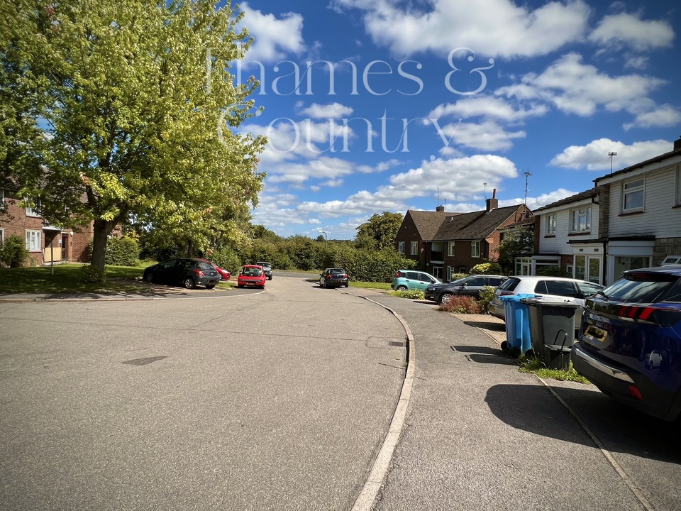 3 Bed Semi Detached House For Sale In Cookham Maidenhead Sl6 Ref