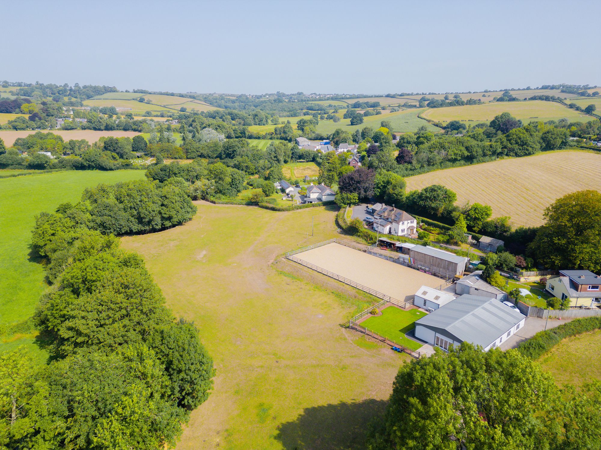 4 bed barn for sale in Bow, Crediton, EX17 (ref: 173ef1aa-0f34-4fd5 ...
