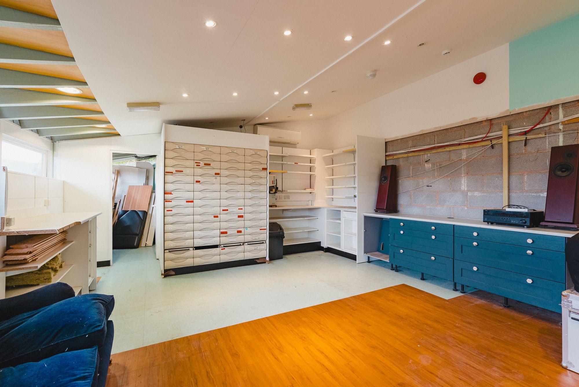 2 bed detached bungalow for sale in Brook Lodge, Threshers, Crediton ...