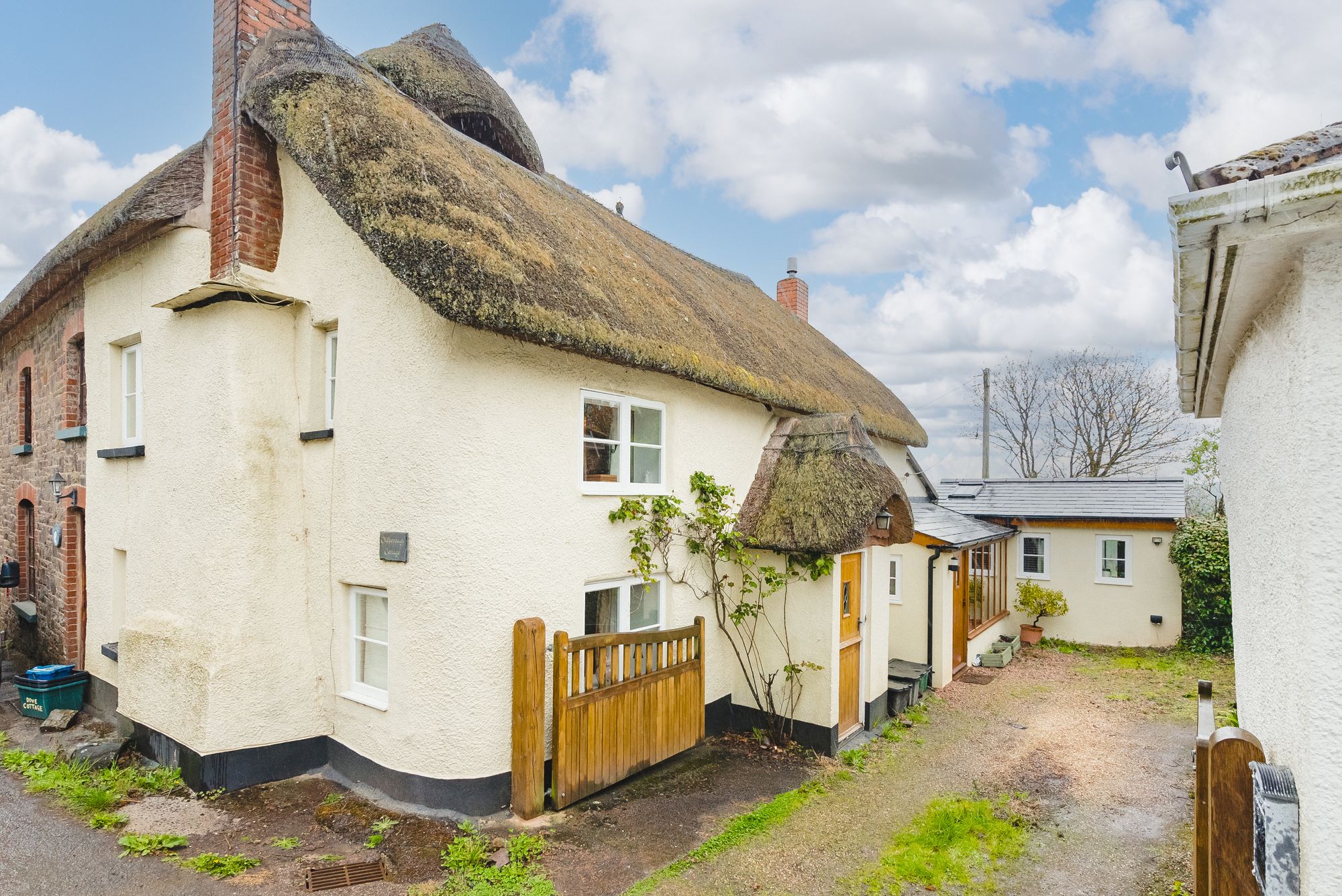 Properties for sale in Crediton | Helmores