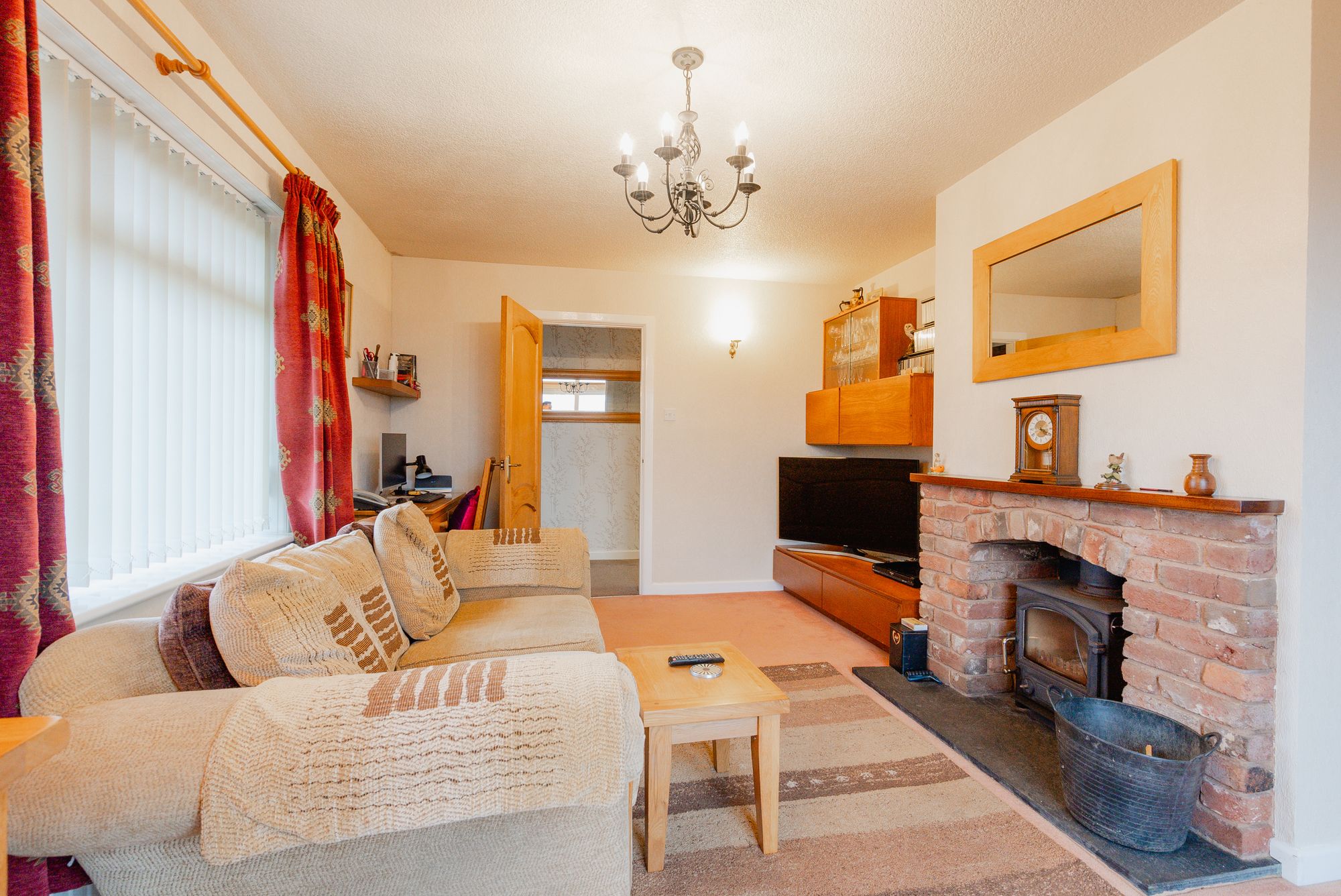 2 bed detached bungalow for sale in Barnfield, Crediton, EX17 (ref ...