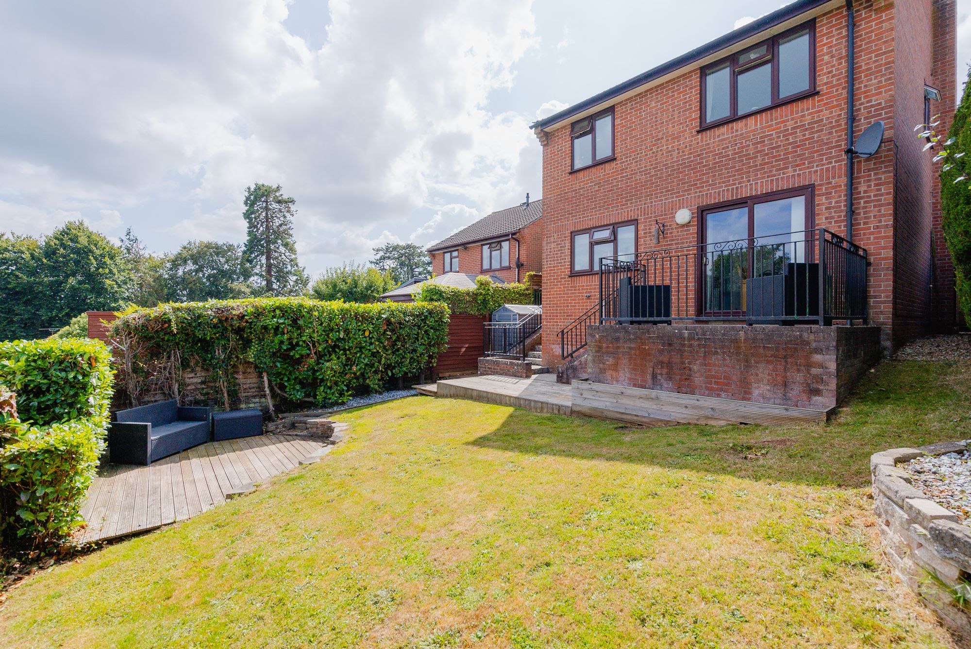 4 bed detached house for sale in Walnut Drive, Crediton, EX17 (ref ...