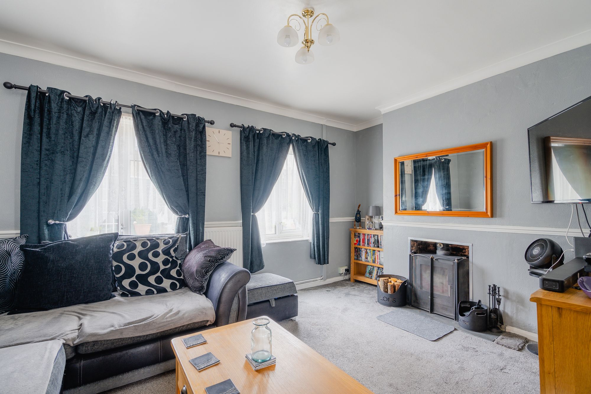 3 bed semi-detached house for sale in Barnfield, Crediton, EX17 (ref ...