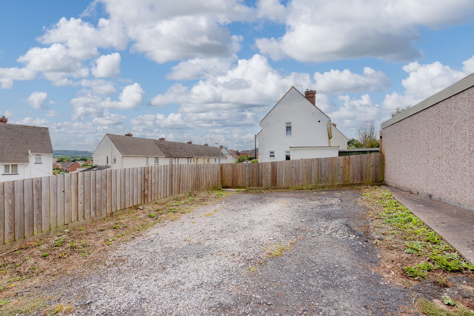 3 bed semi-detached house for sale in Barnfield, Crediton, EX17 (ref ...