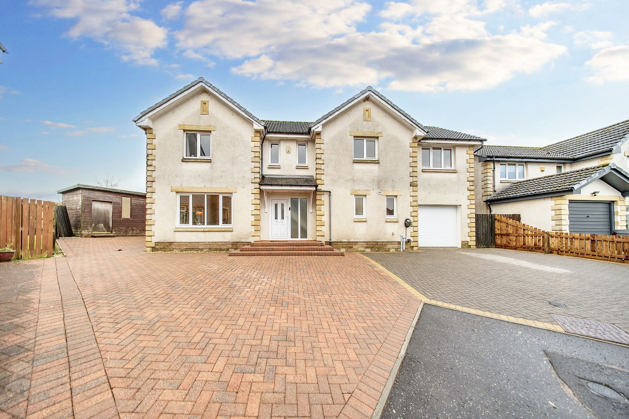 Properties for sale in West Calder | RE/MAX Scotland