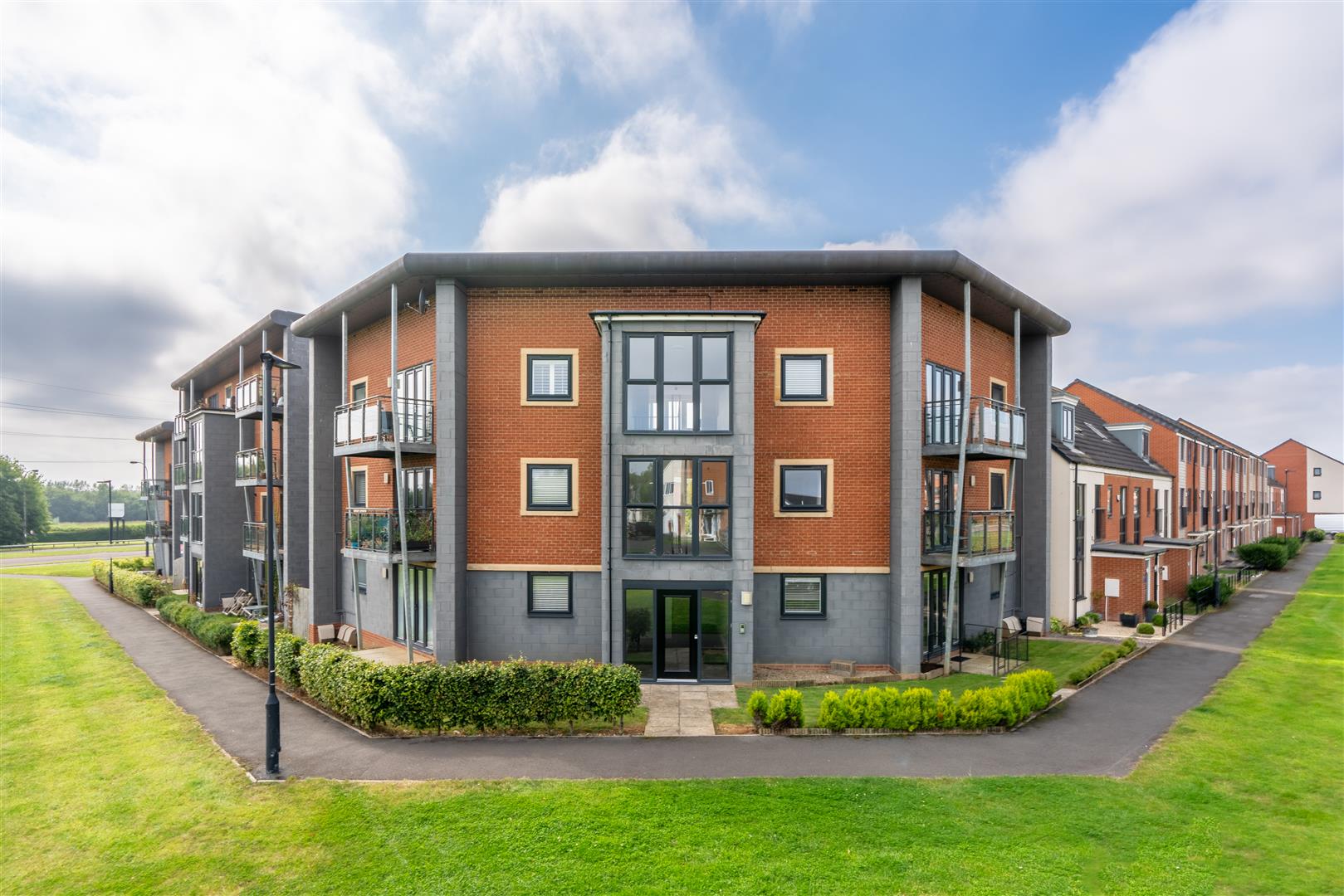 2 bed apartment for sale in Elmwood Park Court, Newcastle Upon Tyne ...