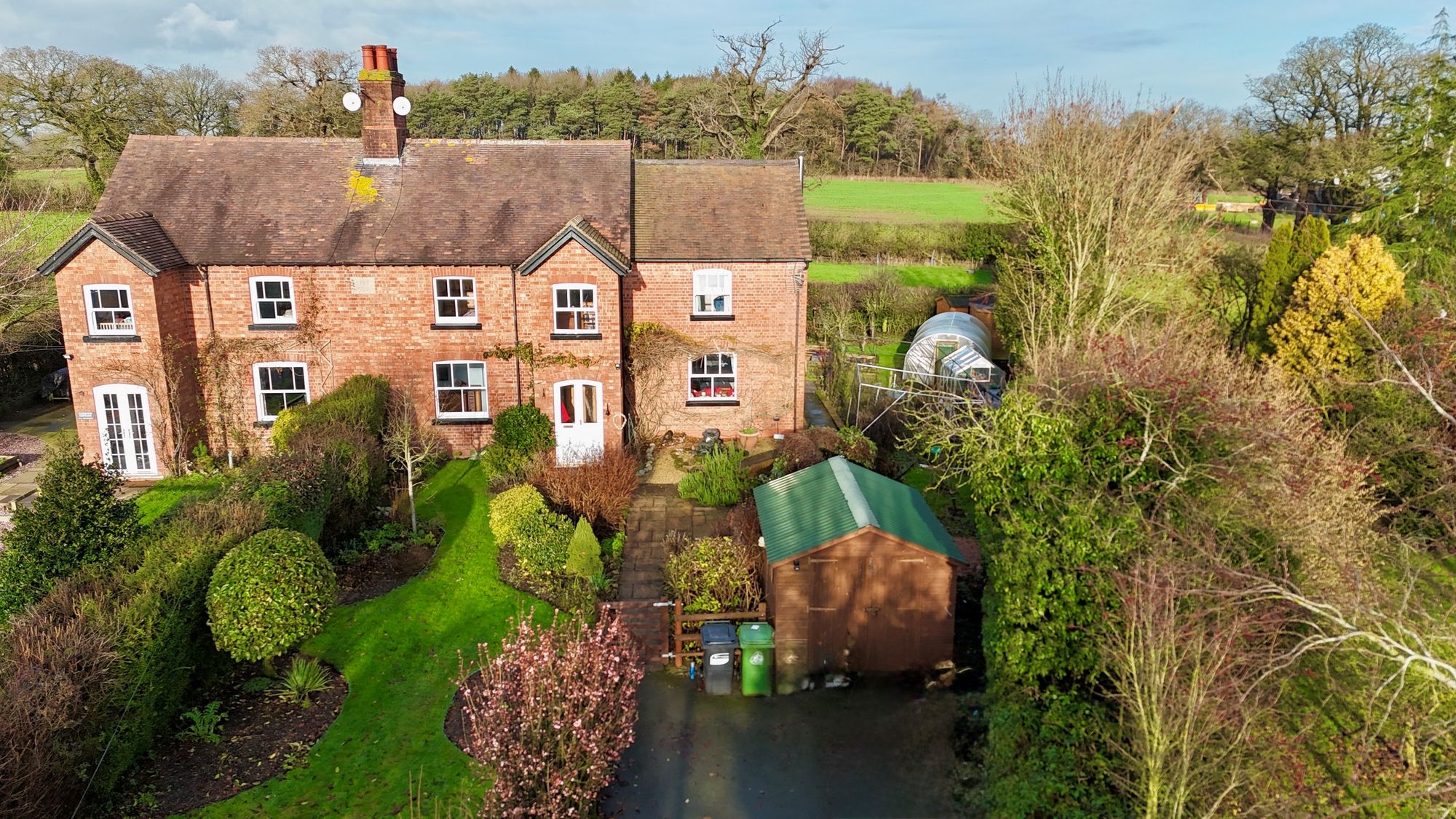 Properties for sale in Whitchurch | Dourish & Day