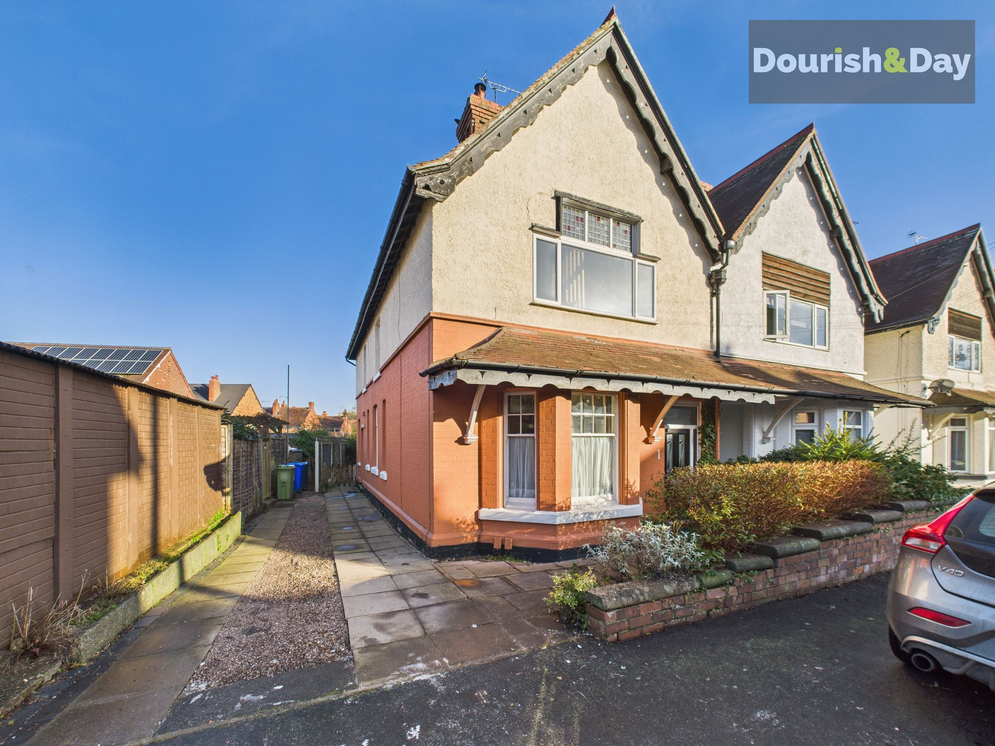 Properties for sale in Beechcroft Avenue | Dourish & Day