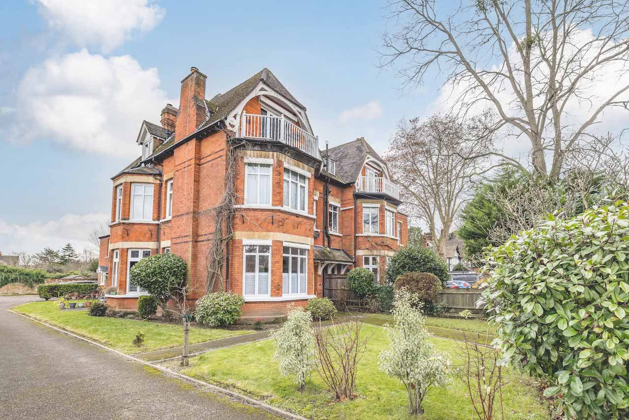 Properties for sale in Datchet with Oakwood Estates | Oakwood Estates