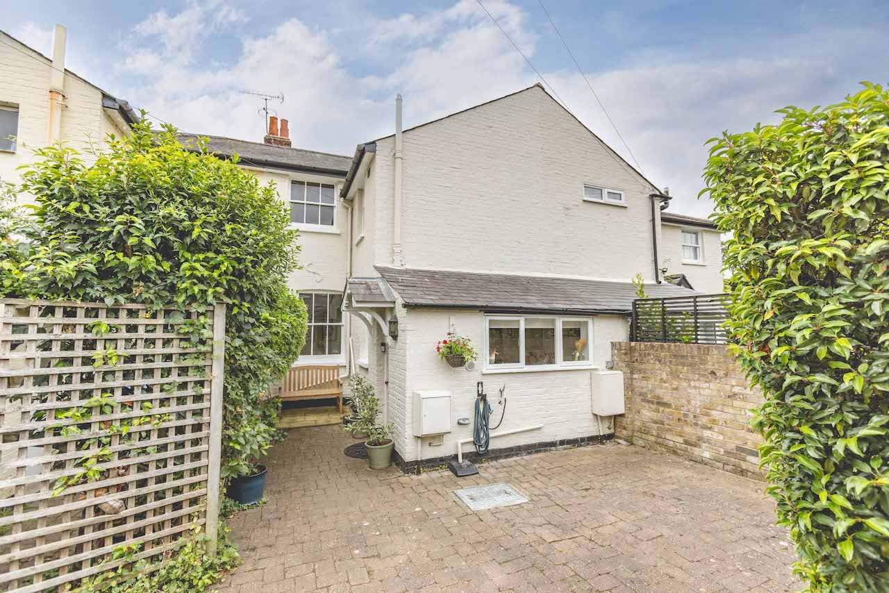 Properties for sale in Datchet with Oakwood Estates | Oakwood Estates