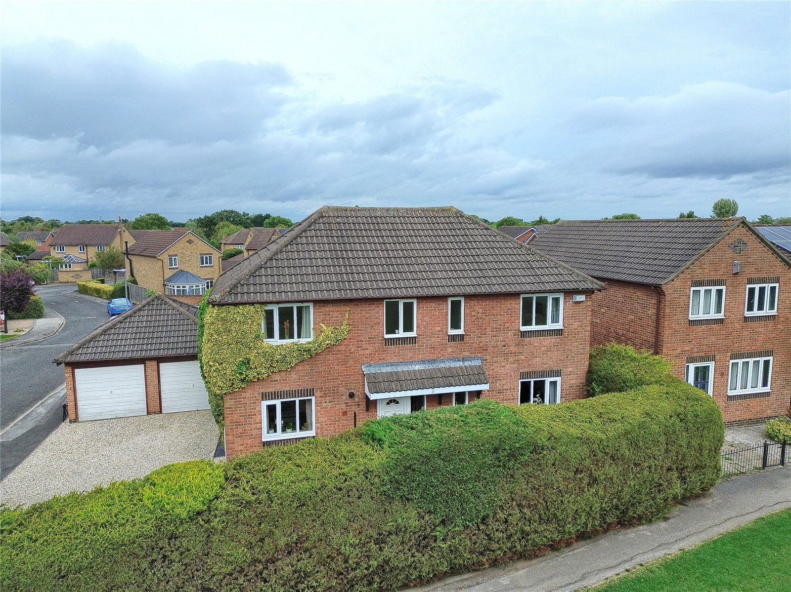4 bed detached house for sale in Hugill Close, Yarm, TS15 (ref: 604156)