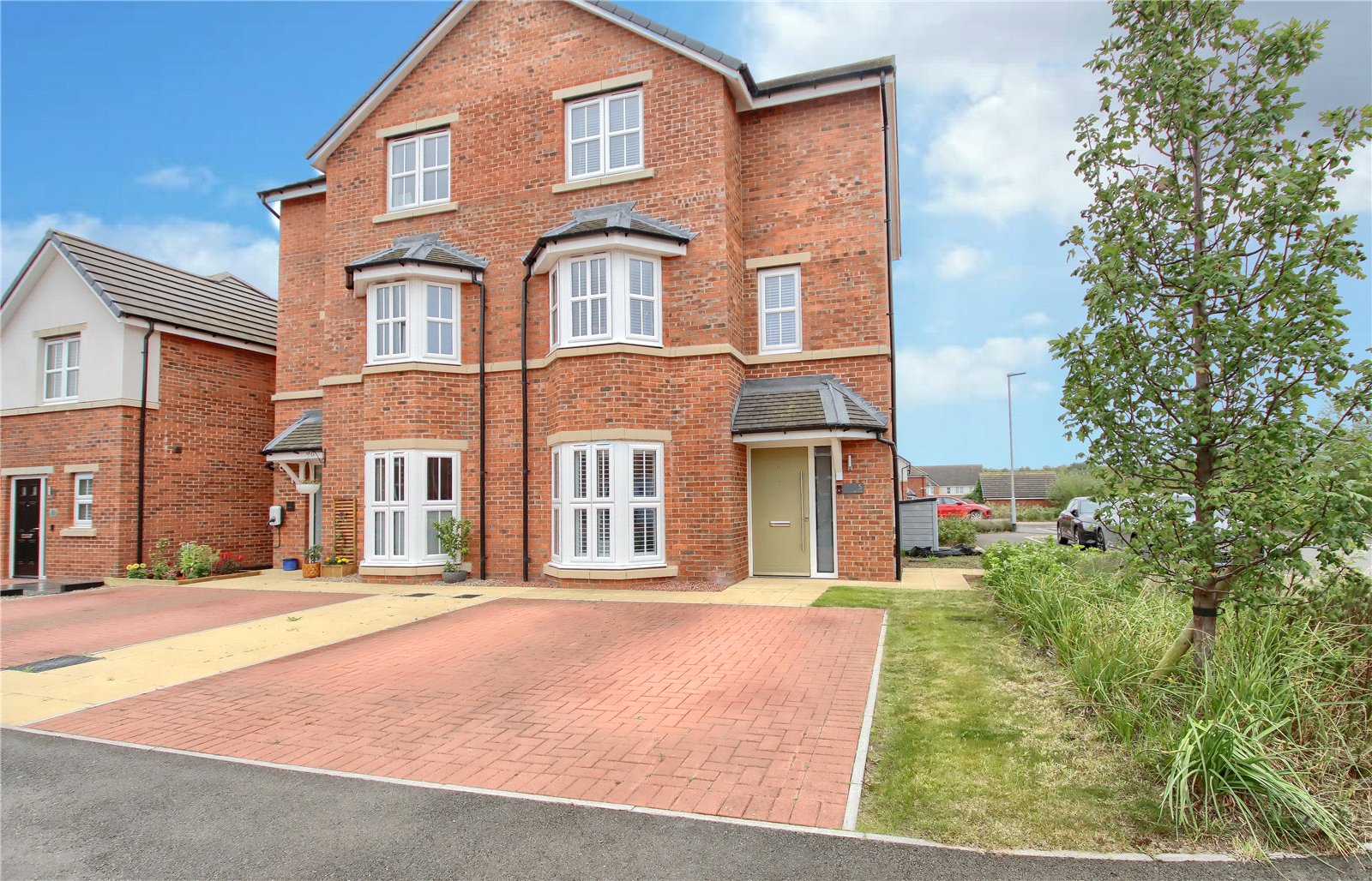 3 bed semi-detached house for sale in Hazel Way, Yarm, TS15 (ref: 674003)