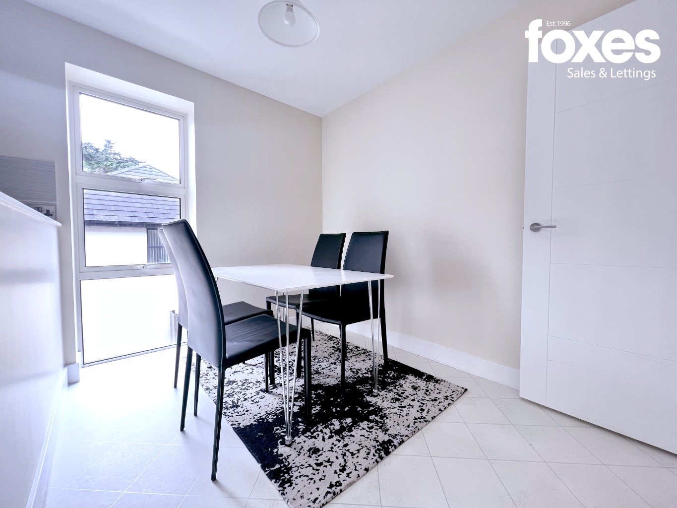 2 bed flat to rent in Osborne Place, Princes Road, Ferndown, Dorset ...